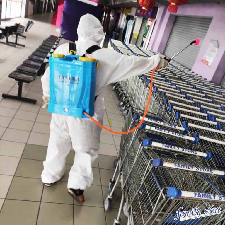 Jasin Point Family Store telah menjalankan kerja-kerja sanitasi di ...